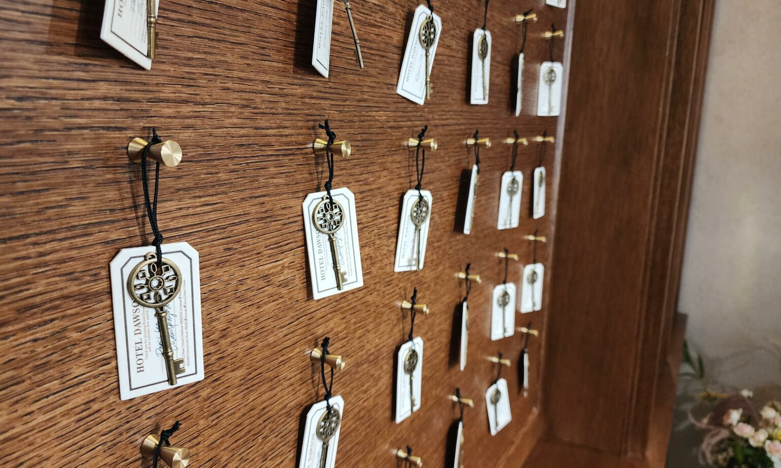 여행 온 것처럼, 호텔도슨에 체크인하세요! – heyPOP