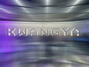 SM 플래그십스토어 광야@서울에 다녀왔습니다! – heyPOP