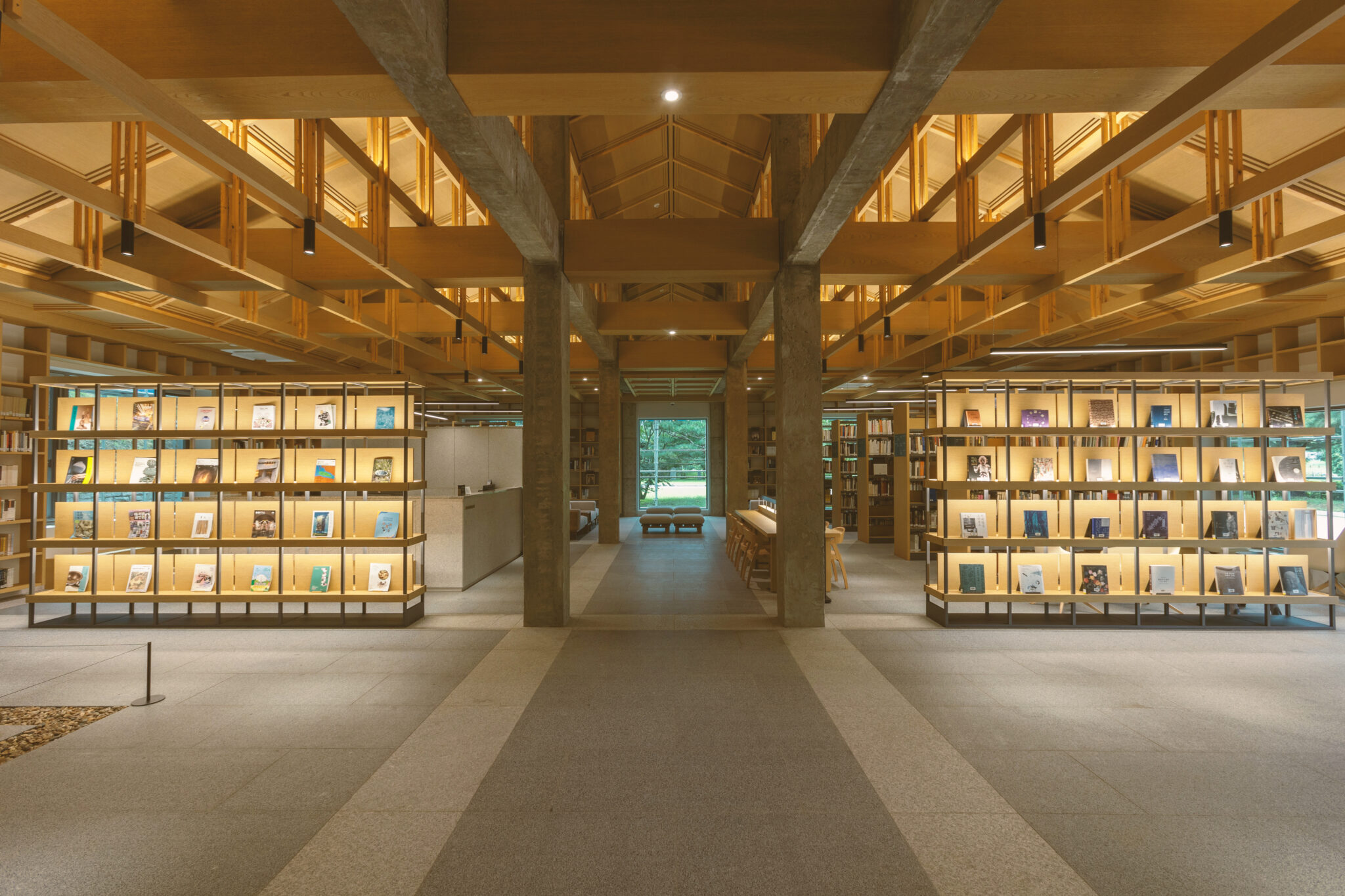 ‘눕독’ 권하는 도서관, 국립경주박물관 신라천년서고 ② – heyPOP