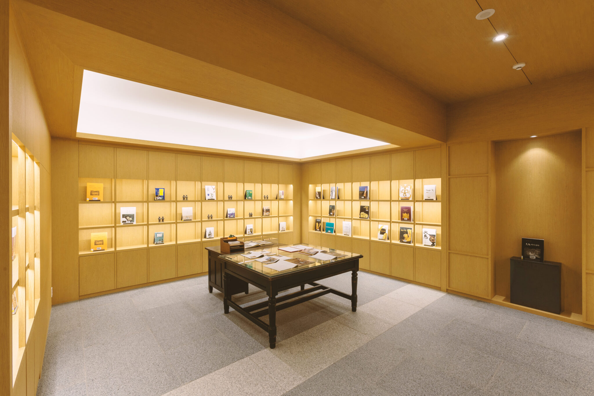 '눕독' 권하는 도서관, 국립경주박물관 신라천년서고 ① - heyPOP