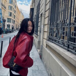 지금 가장 트렌디한 빨강, 최신 레드 룩 법칙 5 – heyPOP