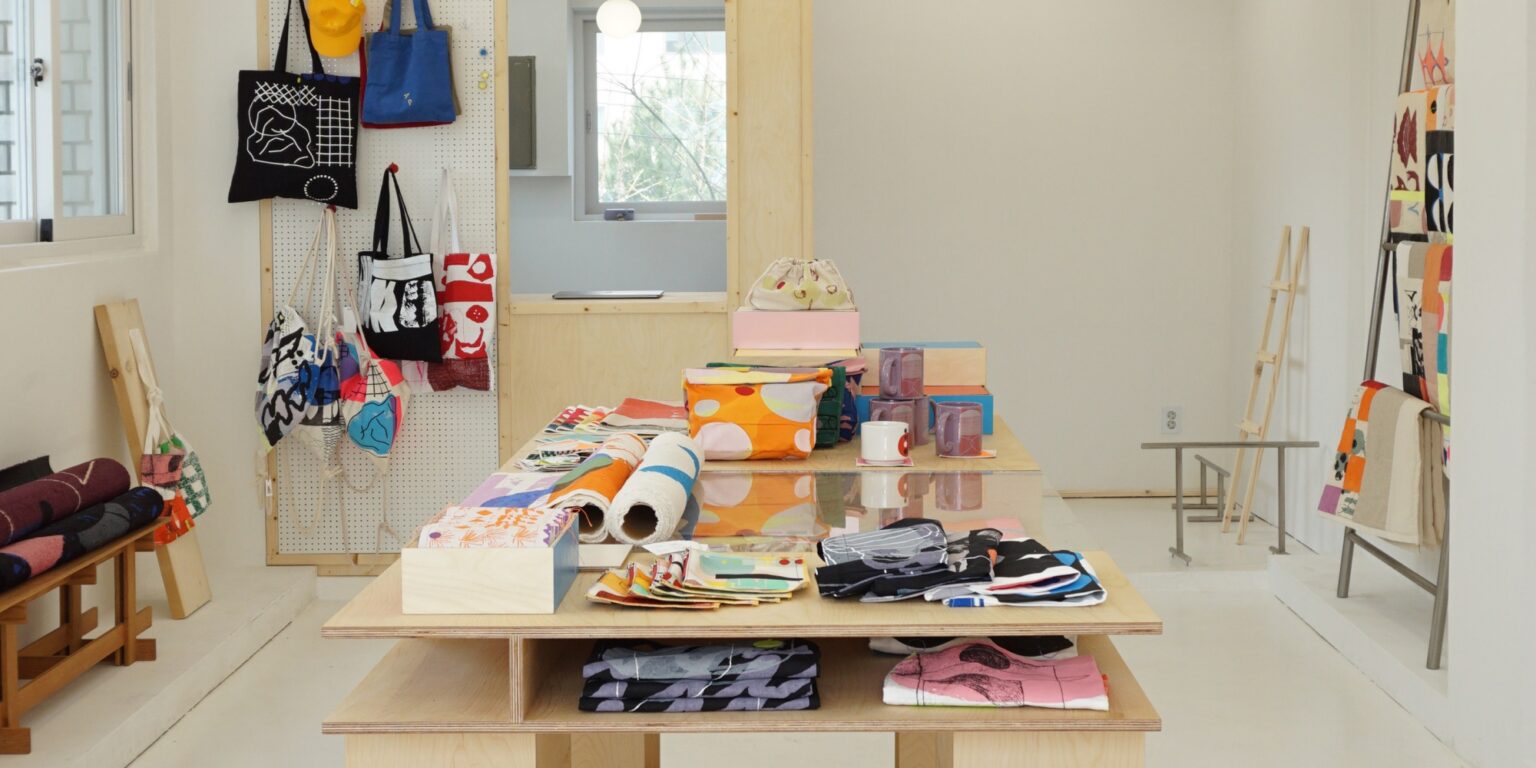 세상에 딱 하나뿐인 실크스크린 블랭킷 – heyPOP