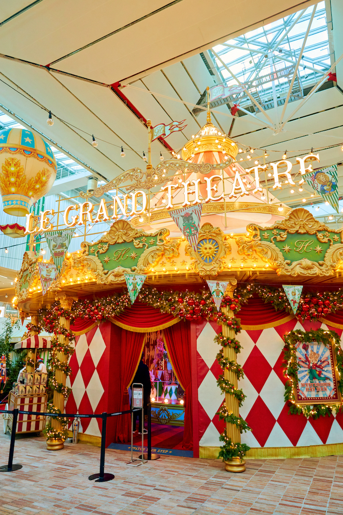 일 년간 준비하는 화려한 쇼, 더현대 서울 크리스마스 팝업 ① - heyPOP