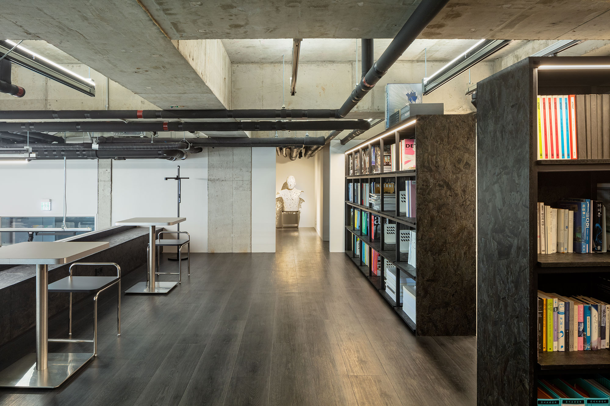 밴드 혁오가 먼저 알아본 복합 예술 공간, 틸라 ② - heyPOP