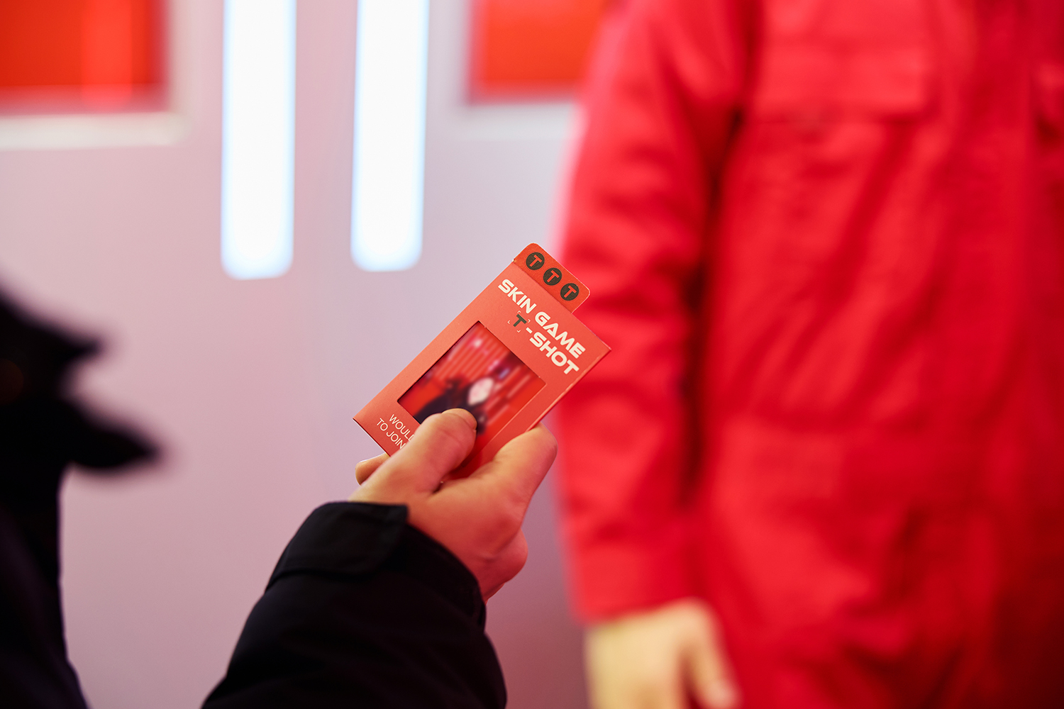 AHC의 남다른 보법, 이들이 게임 콘셉트 팝업을 선보인 이유 – heyPOP