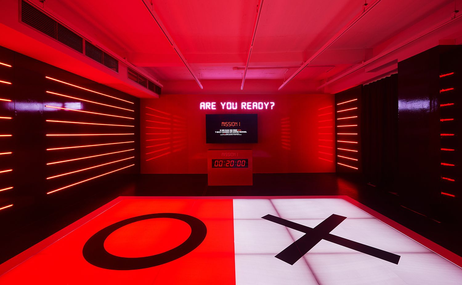 AHC의 남다른 보법, 이들이 게임 콘셉트 팝업을 선보인 이유 – heyPOP