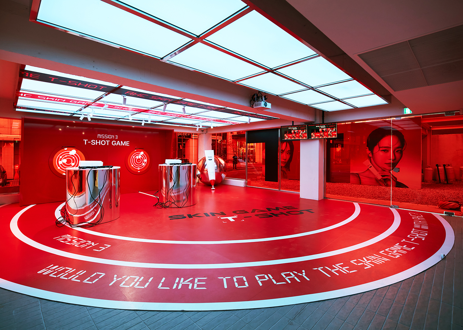 AHC의 남다른 보법, 이들이 게임 콘셉트 팝업을 선보인 이유 – heyPOP